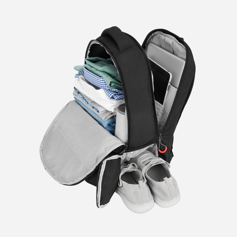 Buy Safari Unite 45L Overnighter Black Backpack Online